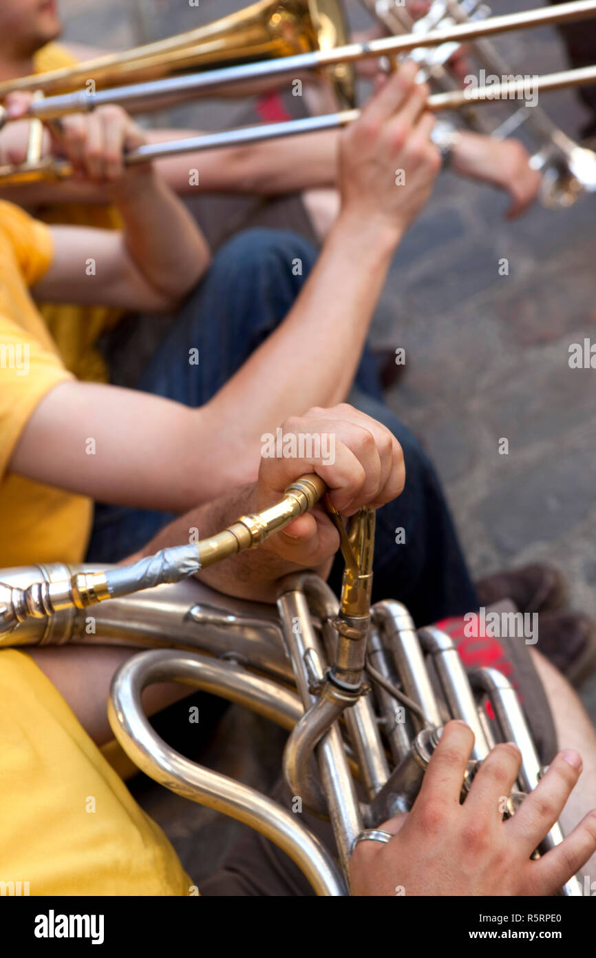 People playing folk instruments hi-res stock photography and images - Alamy