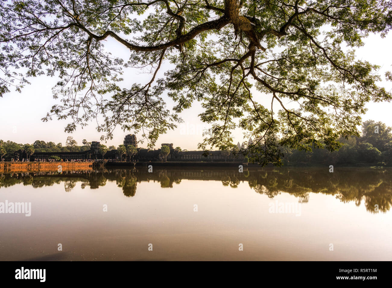 Ankor wat stupa hi-res stock photography and images - Alamy