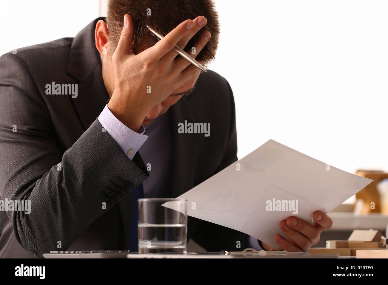 Angry man sheet paper hi-res stock photography and images - Alamy