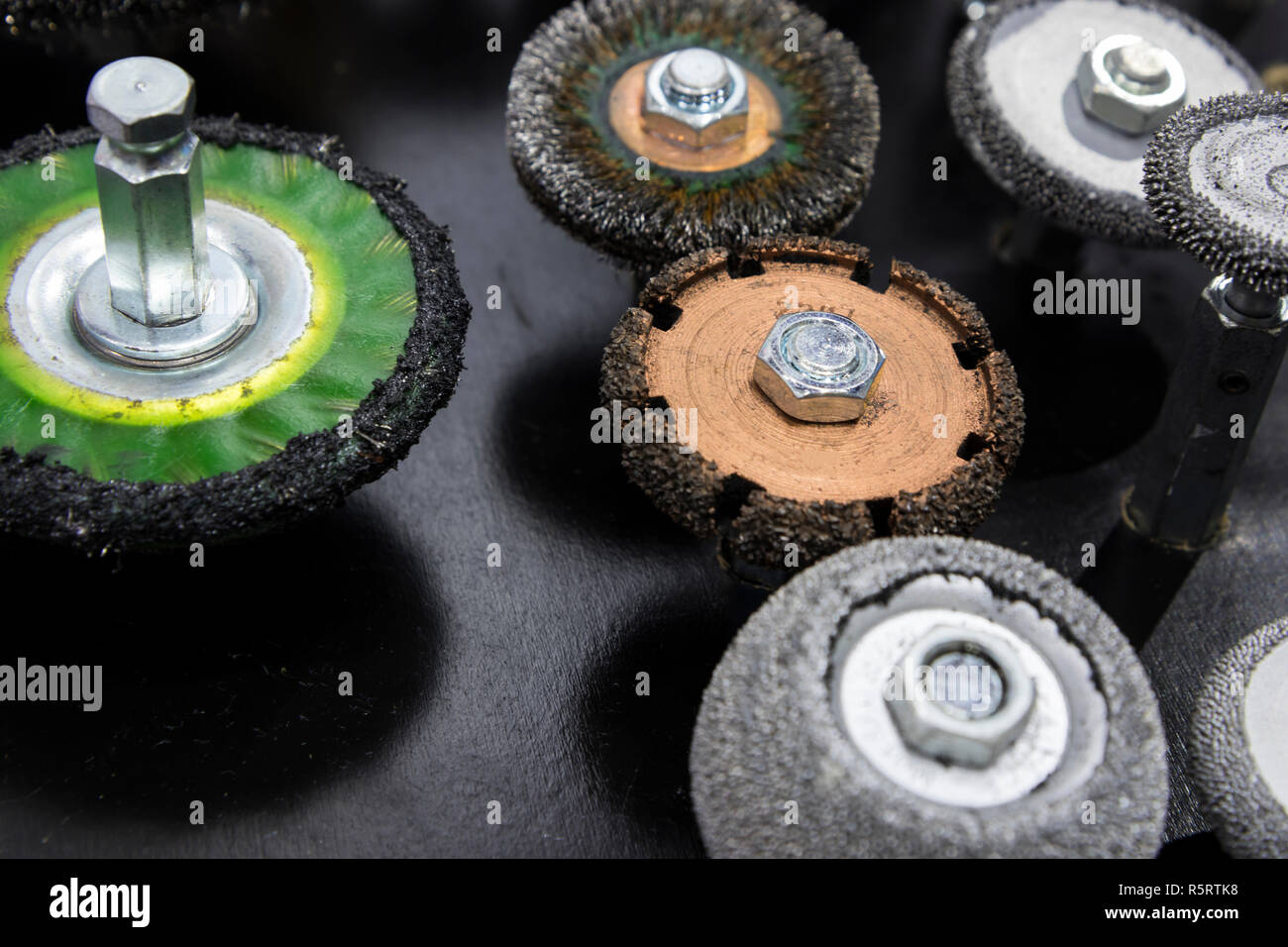 Deburring hi-res stock photography and images - Alamy