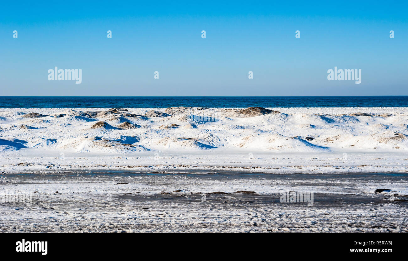 Wasaga beach snow hi-res stock photography and images - Alamy