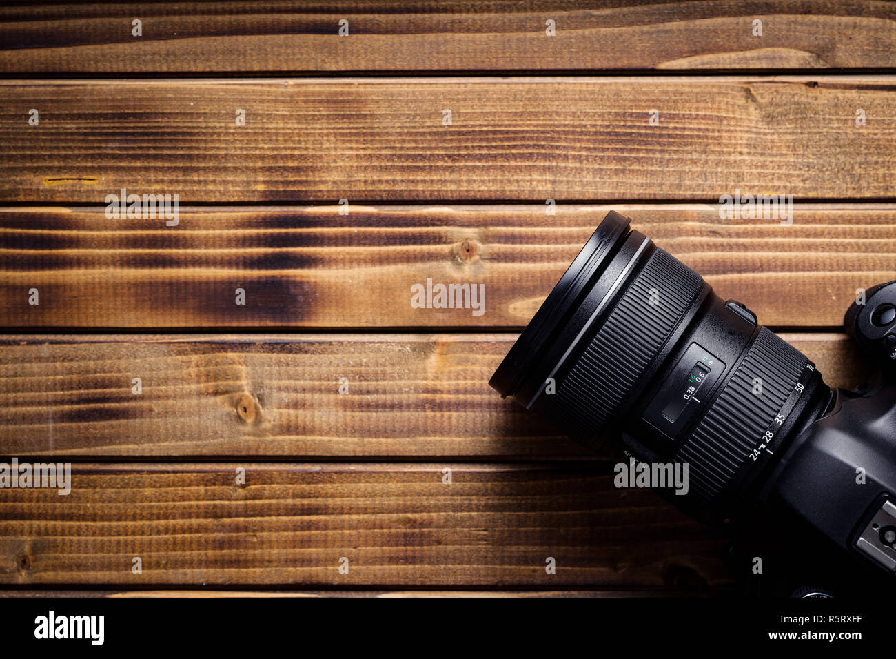 Professional camera with lens Stock Photo - Alamy