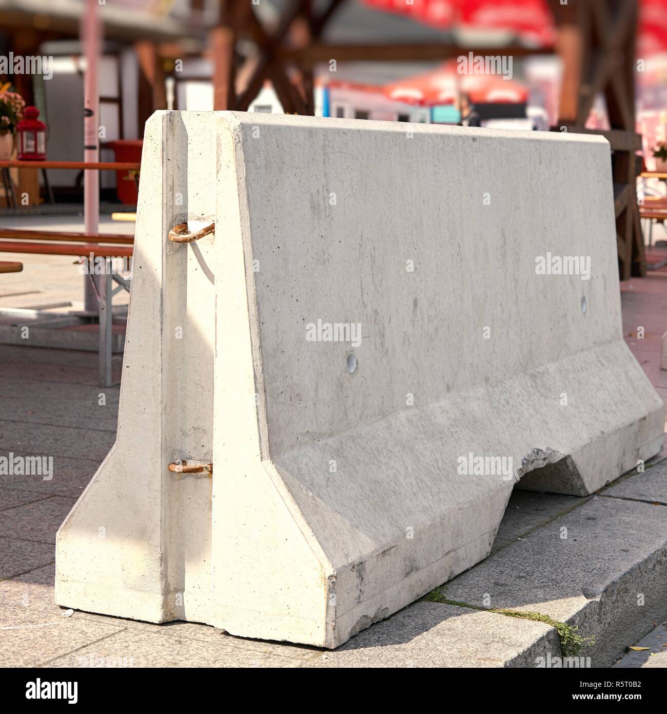 Safety concrete blockade hi-res stock photography and images - Alamy