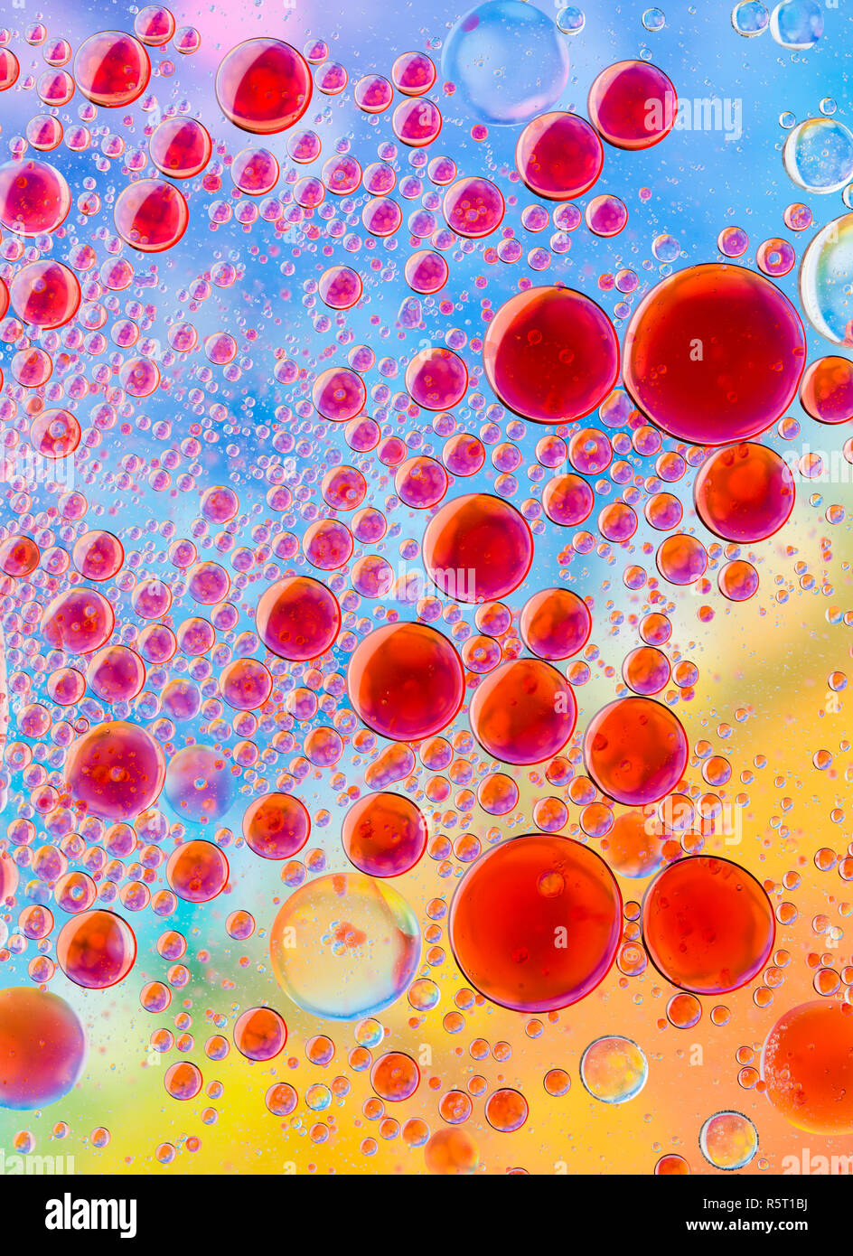 bubbles going up Stock Photo - Alamy