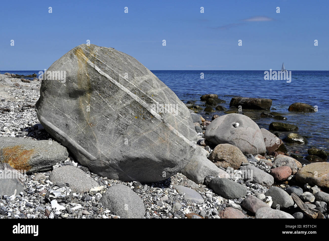 Ocean view shore minerals hi-res stock photography and images - Alamy