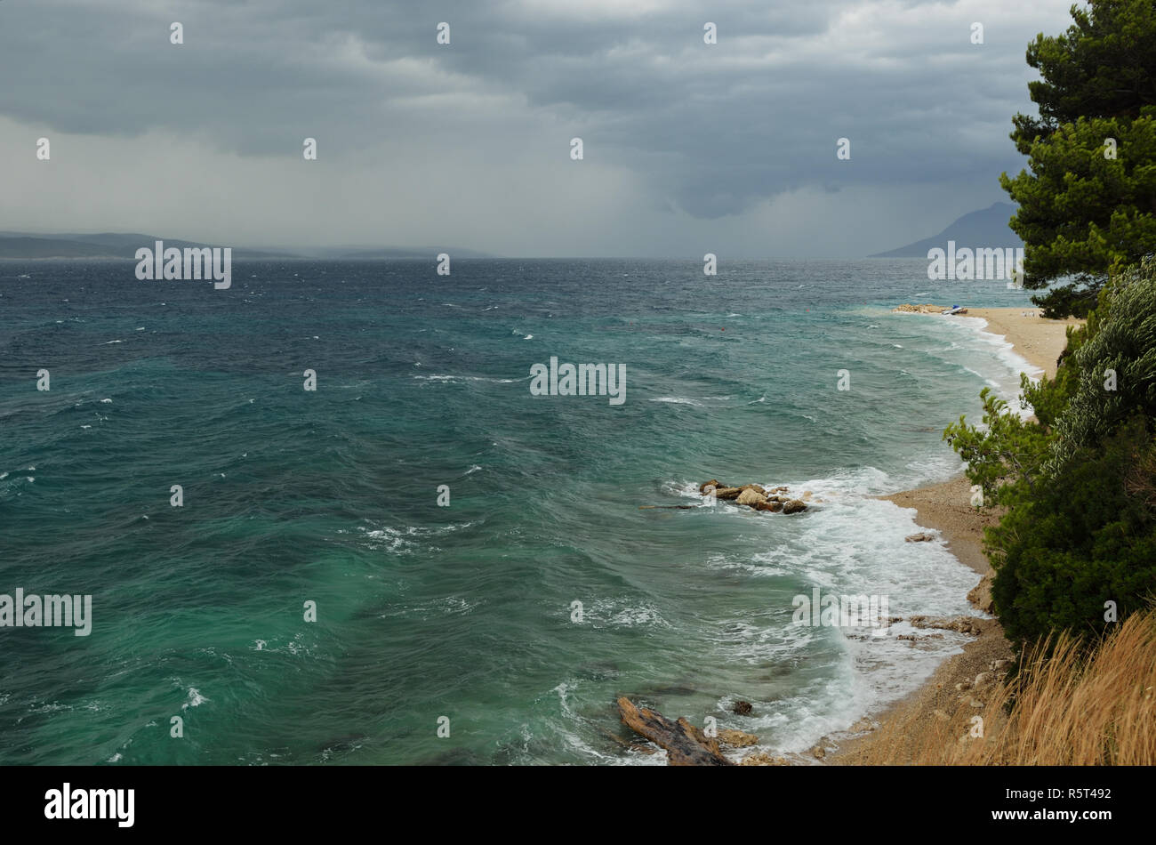 Bad weather coast hi-res stock photography and images - Alamy