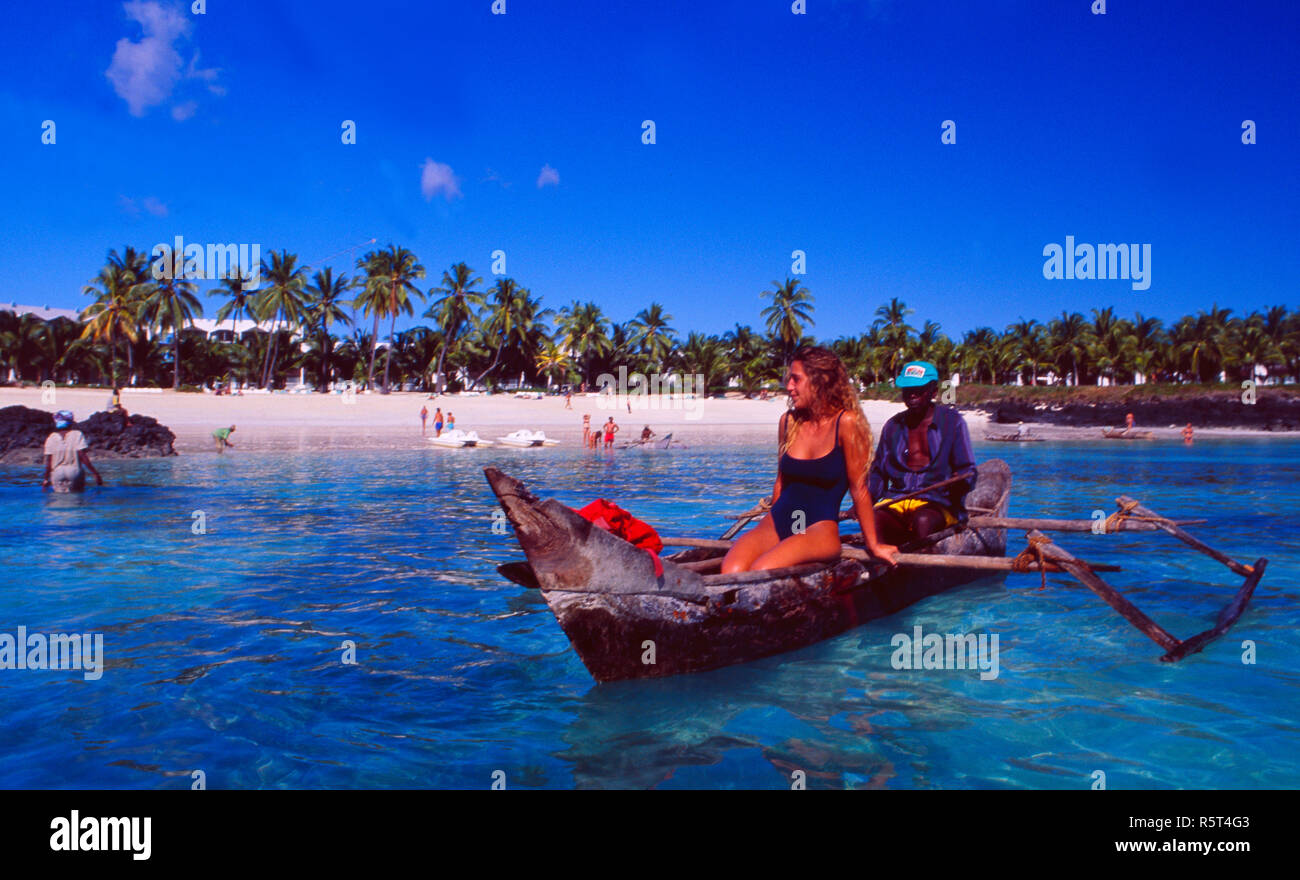 Grandes Comores: cruise excursion with a local fisherboat at Galawa ...