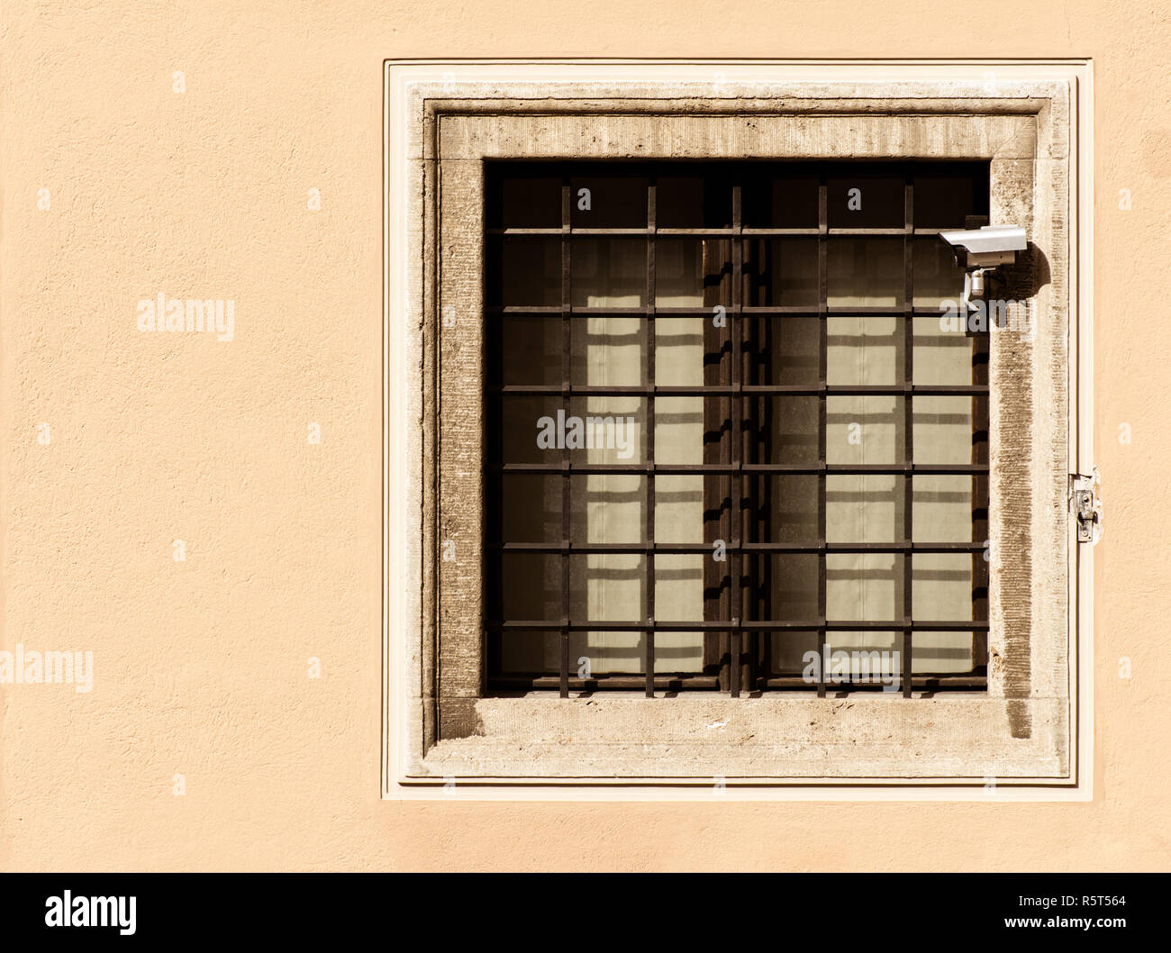 Cctv camera prison hi-res stock photography and images - Alamy