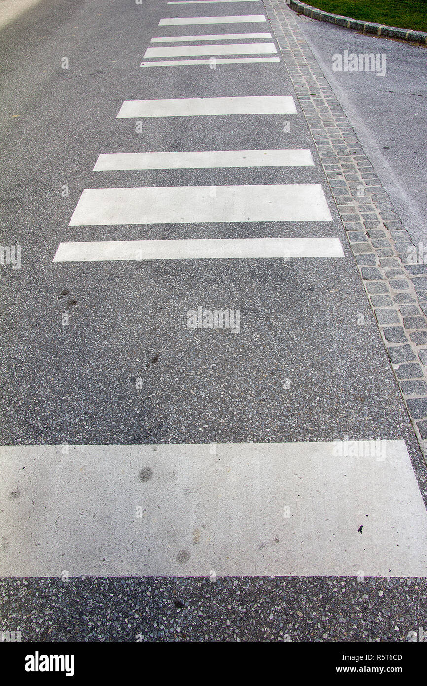 Flagged pavement hi-res stock photography and images - Alamy