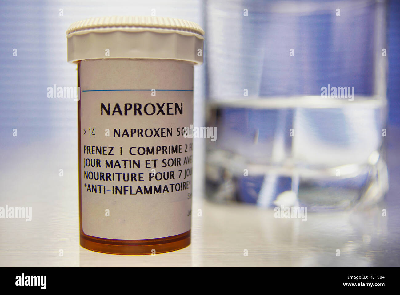 Naproxen hi-res stock photography and images - Alamy