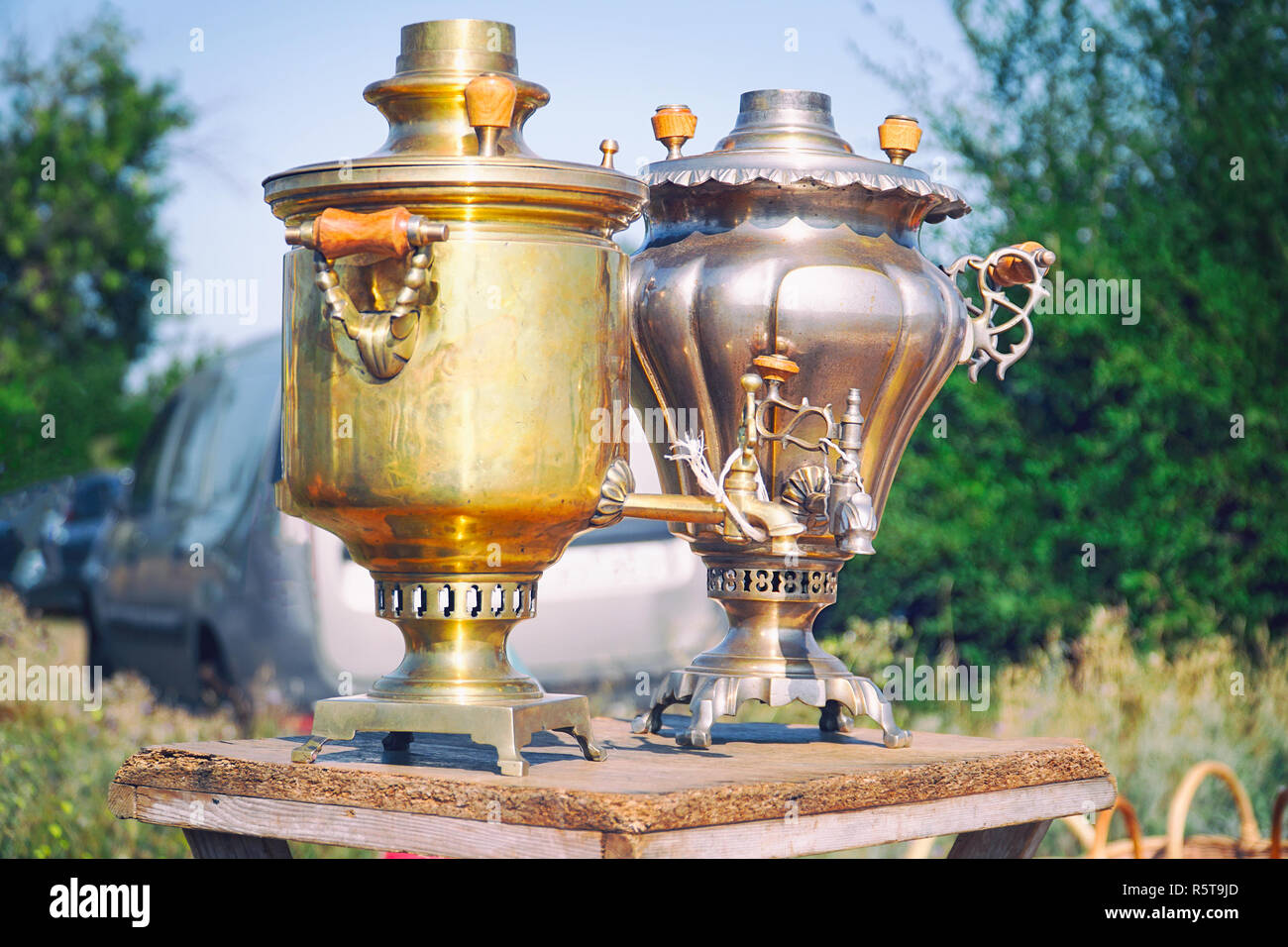 Traditional national teapot for tea Stock Photo - Alamy