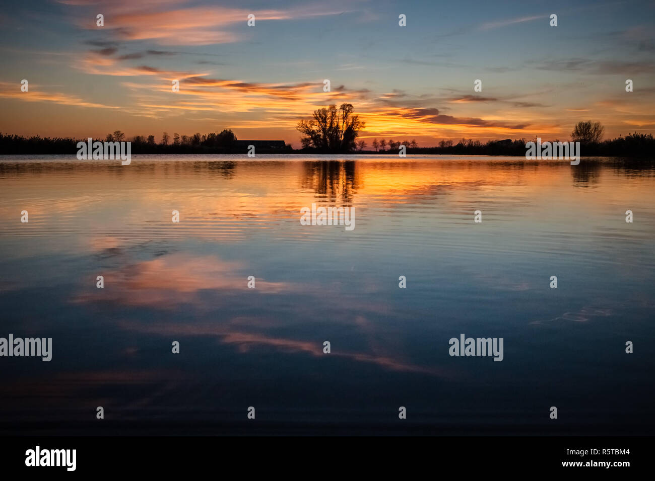Visibility in a natural lake hi-res stock photography and images - Alamy