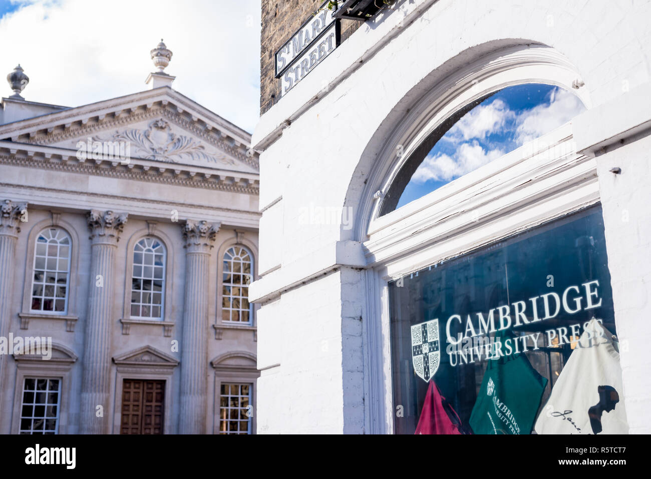 Cambridge university logo logo hi-res stock photography and images - Alamy