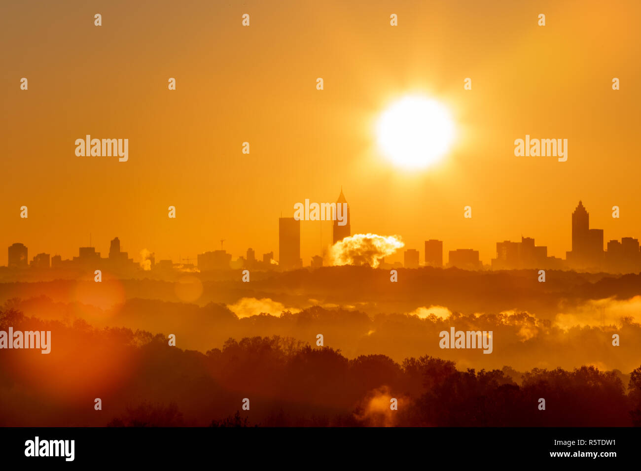 Early morning sky sun hi-res stock photography and images - Alamy