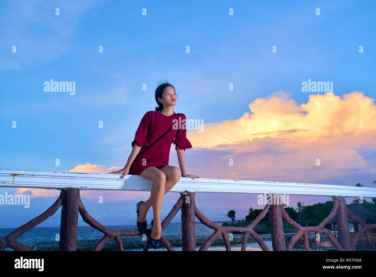 Beautiful long legged model posing hi-res stock photography and images ...