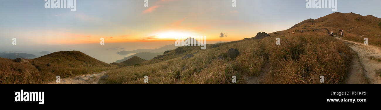 Panoramic scenes hi-res stock photography and images - Alamy