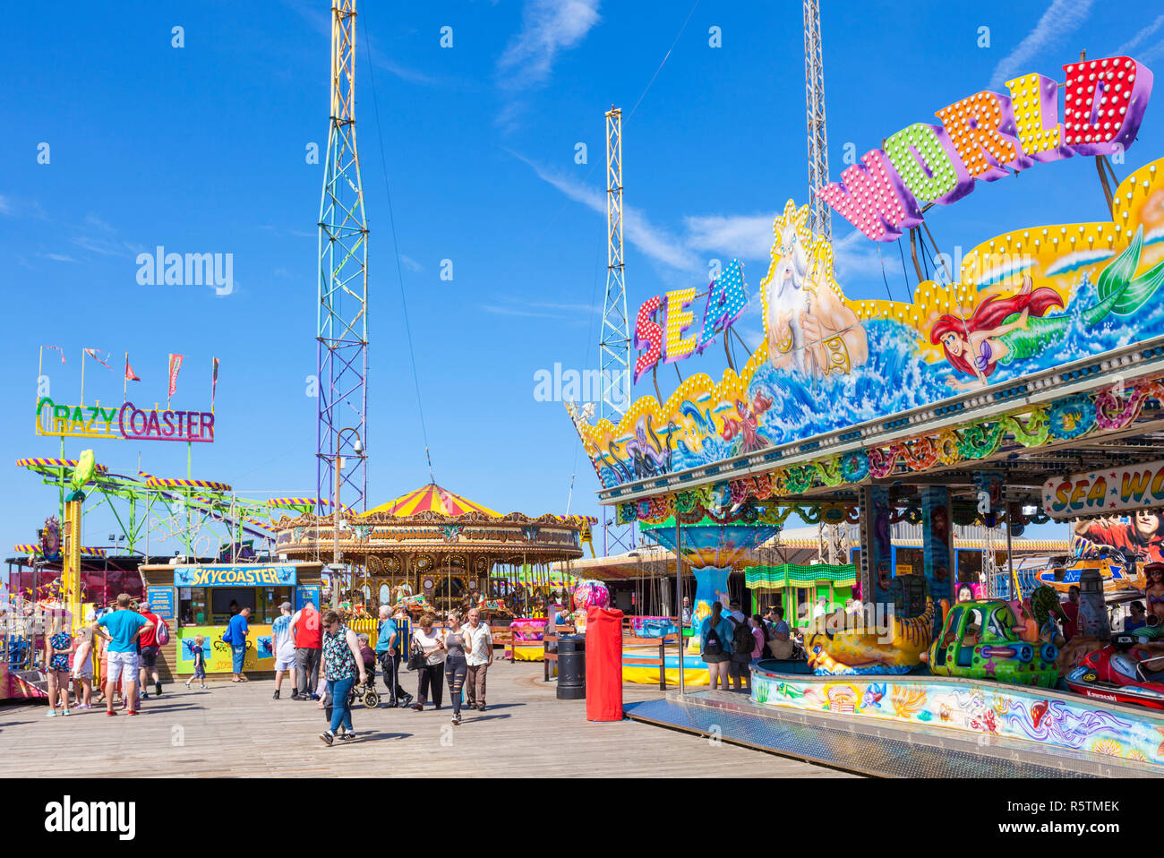 Fairground uk hi-res stock photography and images - Alamy
