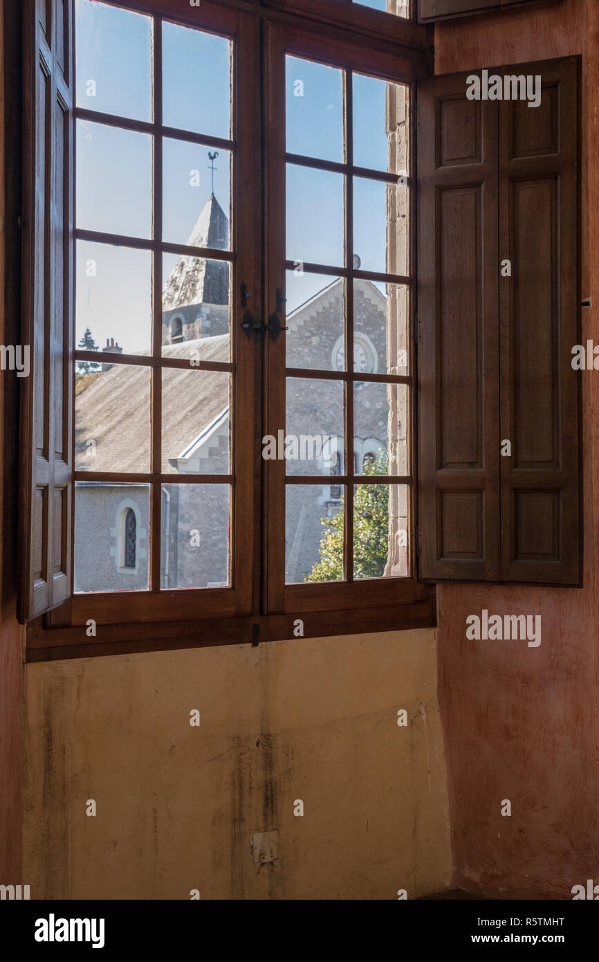 French Chateau Window High Resolution Stock Photography and Images - Alamy