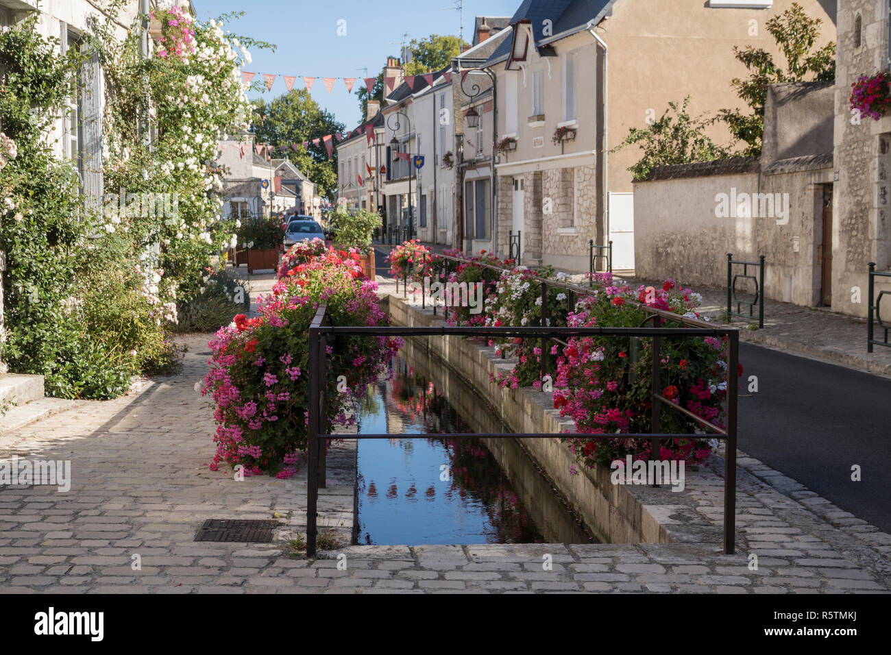 Beaugency, Loire Valley, France, village fleuri Stock Photo - Alamy