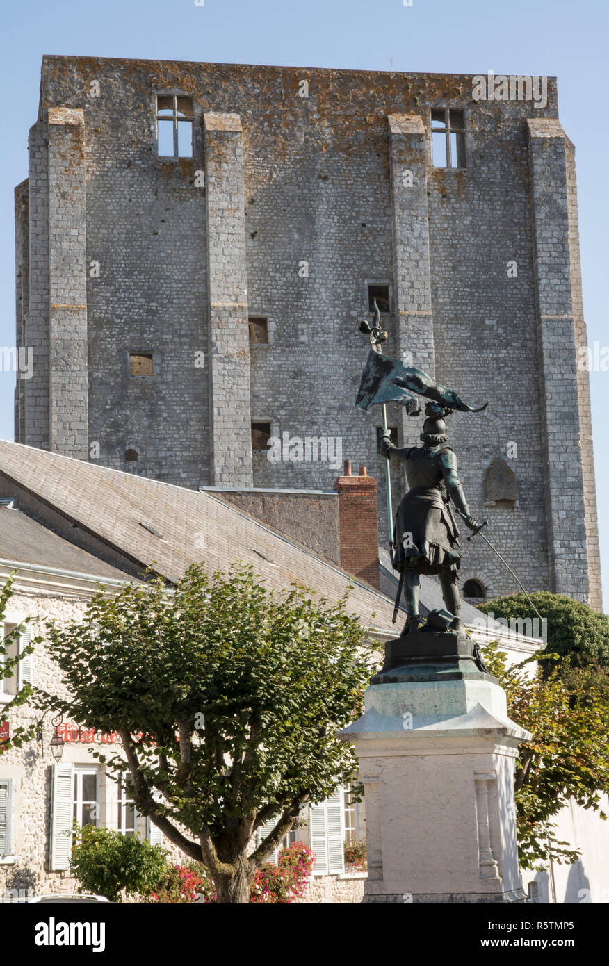 Beaugency, Loire Valley, France, ville fleuri, remains of castle keep ...