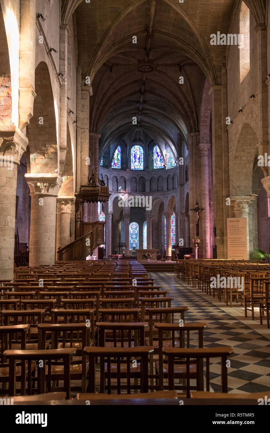Eglise notre dame de beaugency hi-res stock photography and images - Alamy