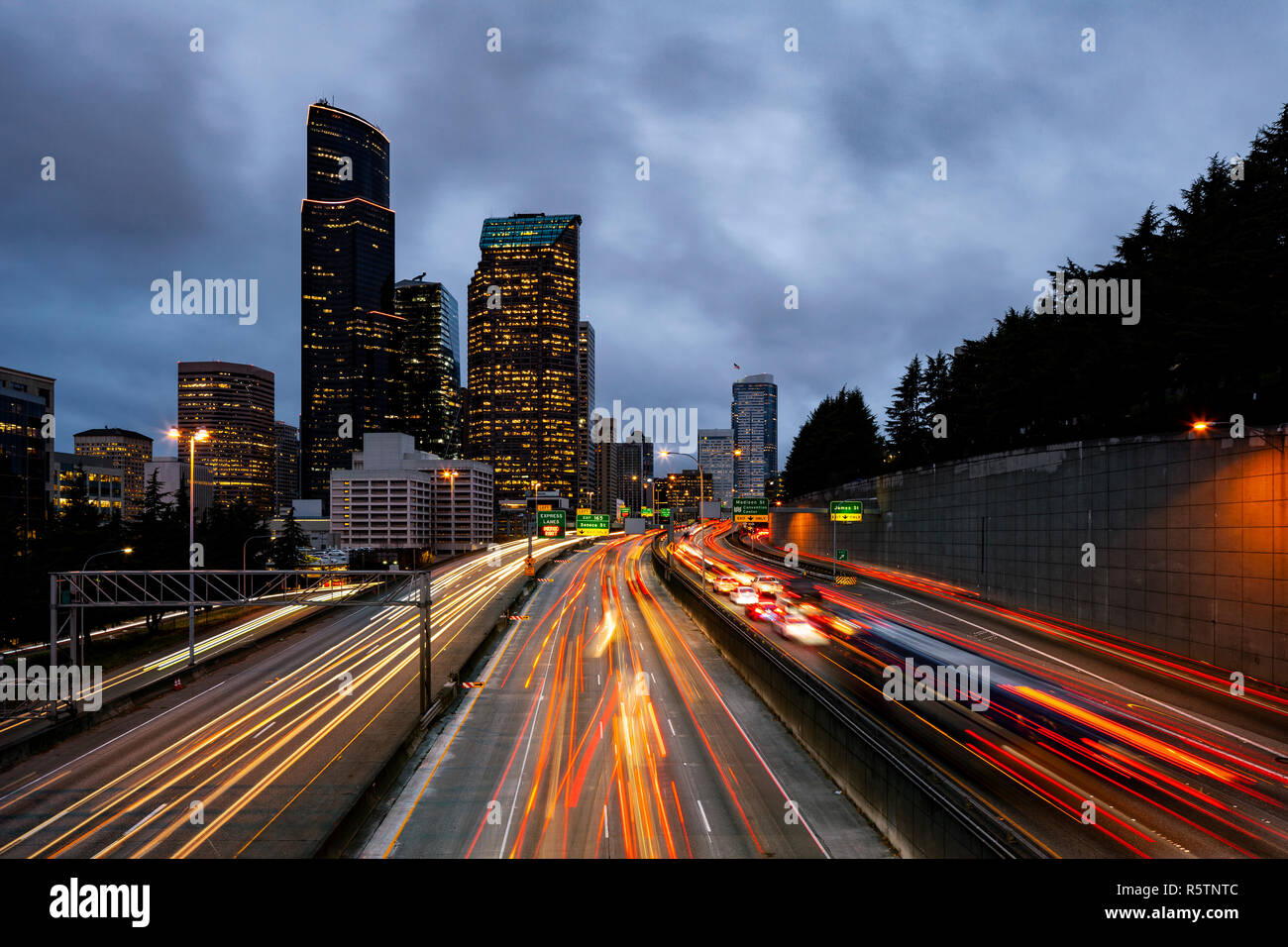 WA17016-00...WASHINGTON - View of Seattle and Interstate 5 from the ...