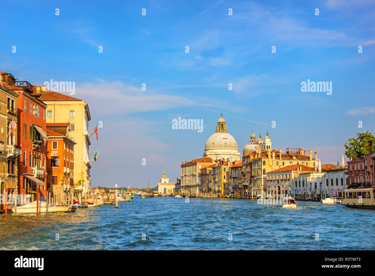 Beautiful venetian building hi-res stock photography and images - Alamy