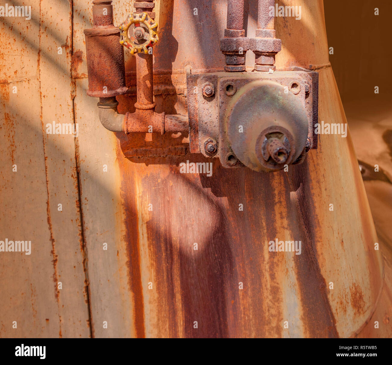 rusty industrial scenery Stock Photo - Alamy