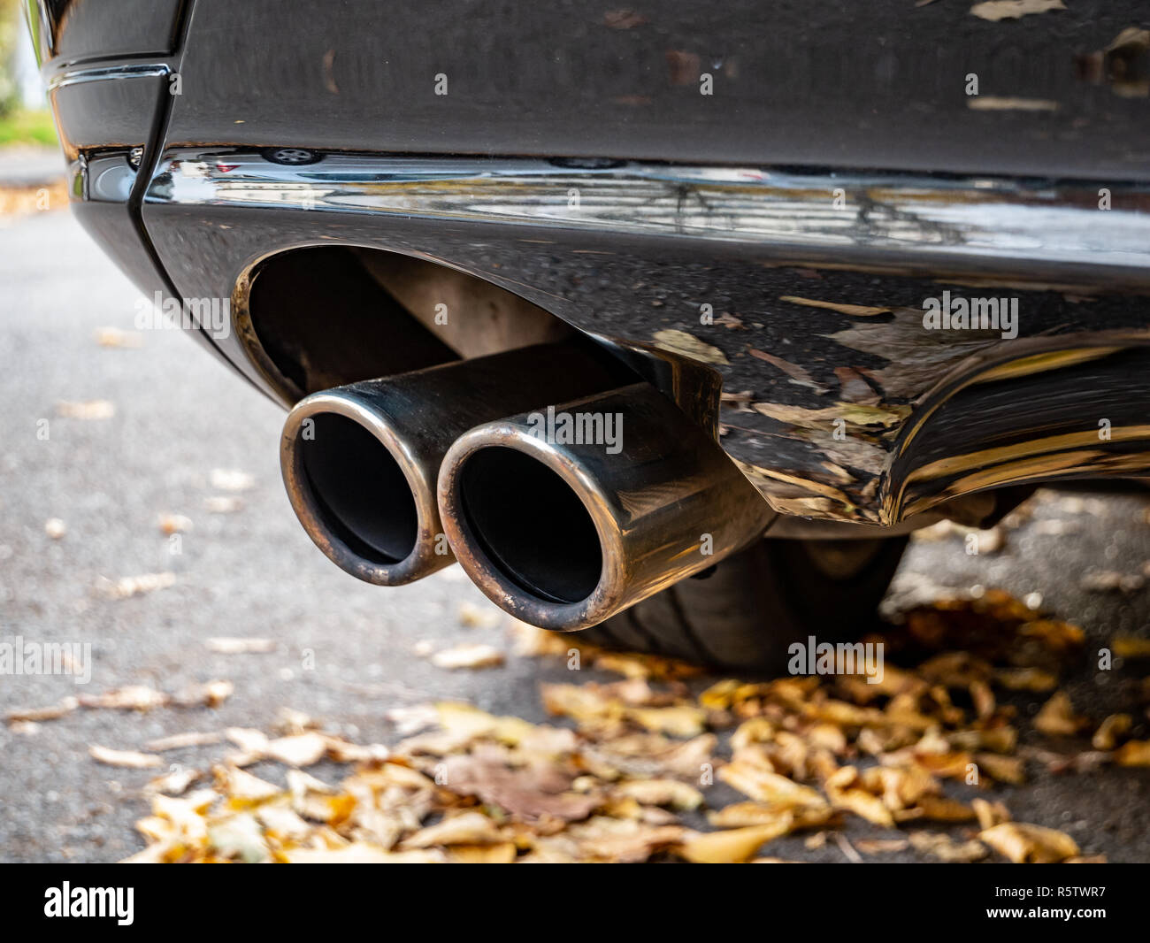 Close up image of car exhaust pipes without smoke Stock Photo - Alamy
