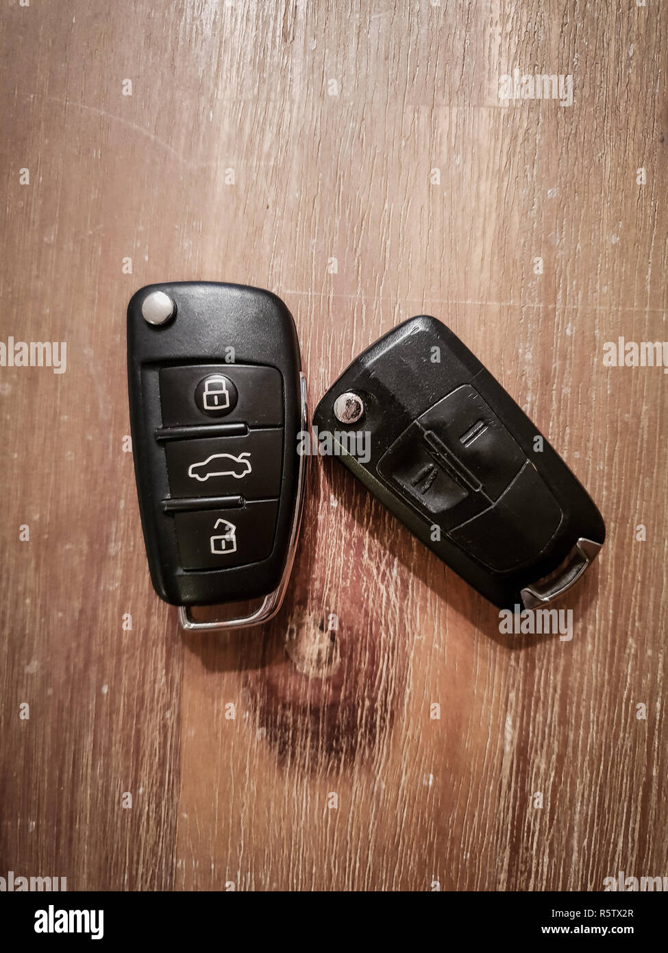 Car keys table nobody hi-res stock photography and images - Alamy