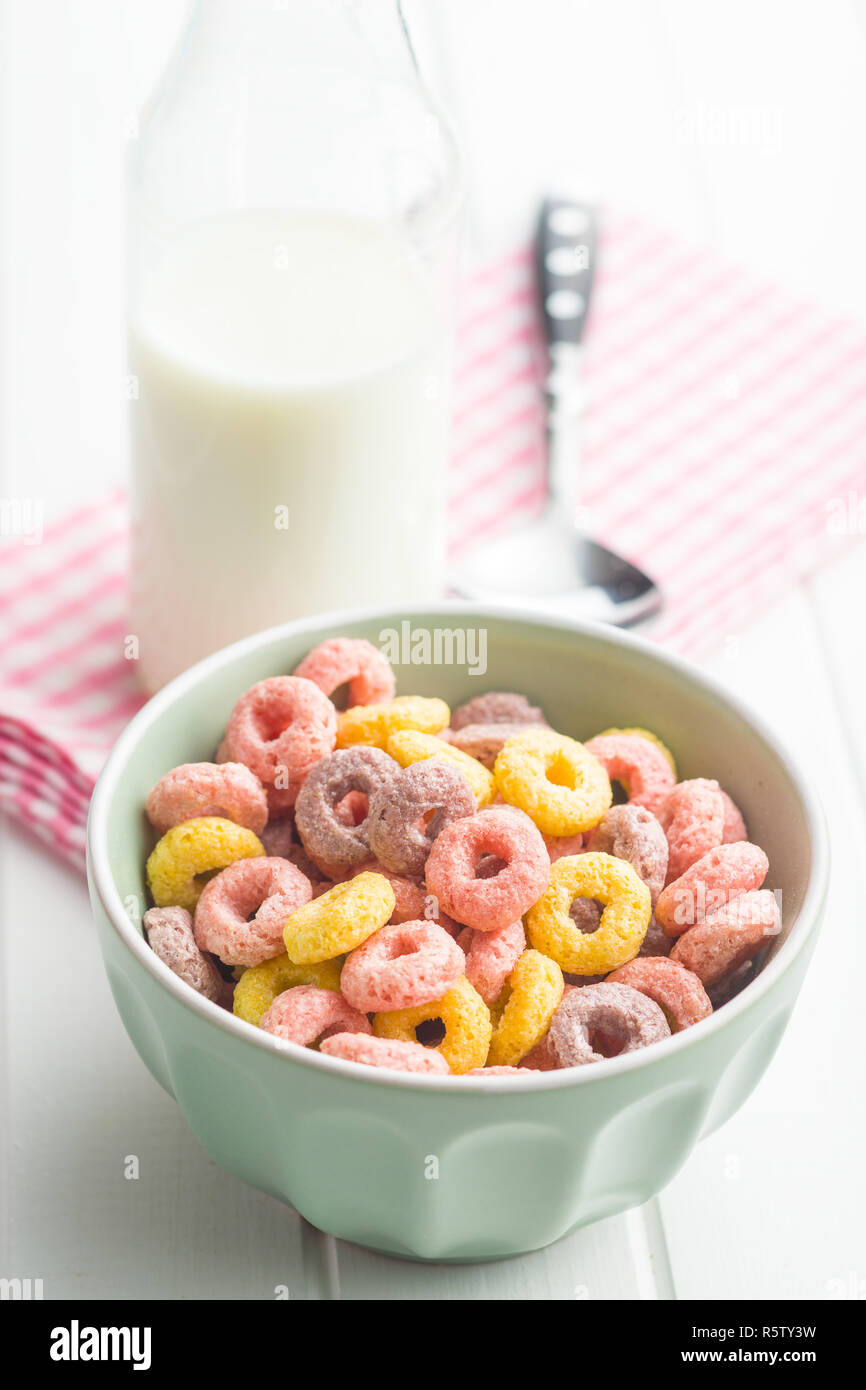 Child fruit loops cereal hi-res stock photography and images - Alamy