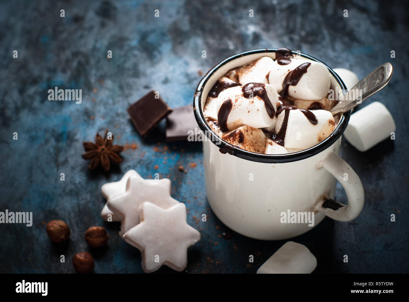 Chocolate with marshmallow in the mug Stock Photo - Alamy