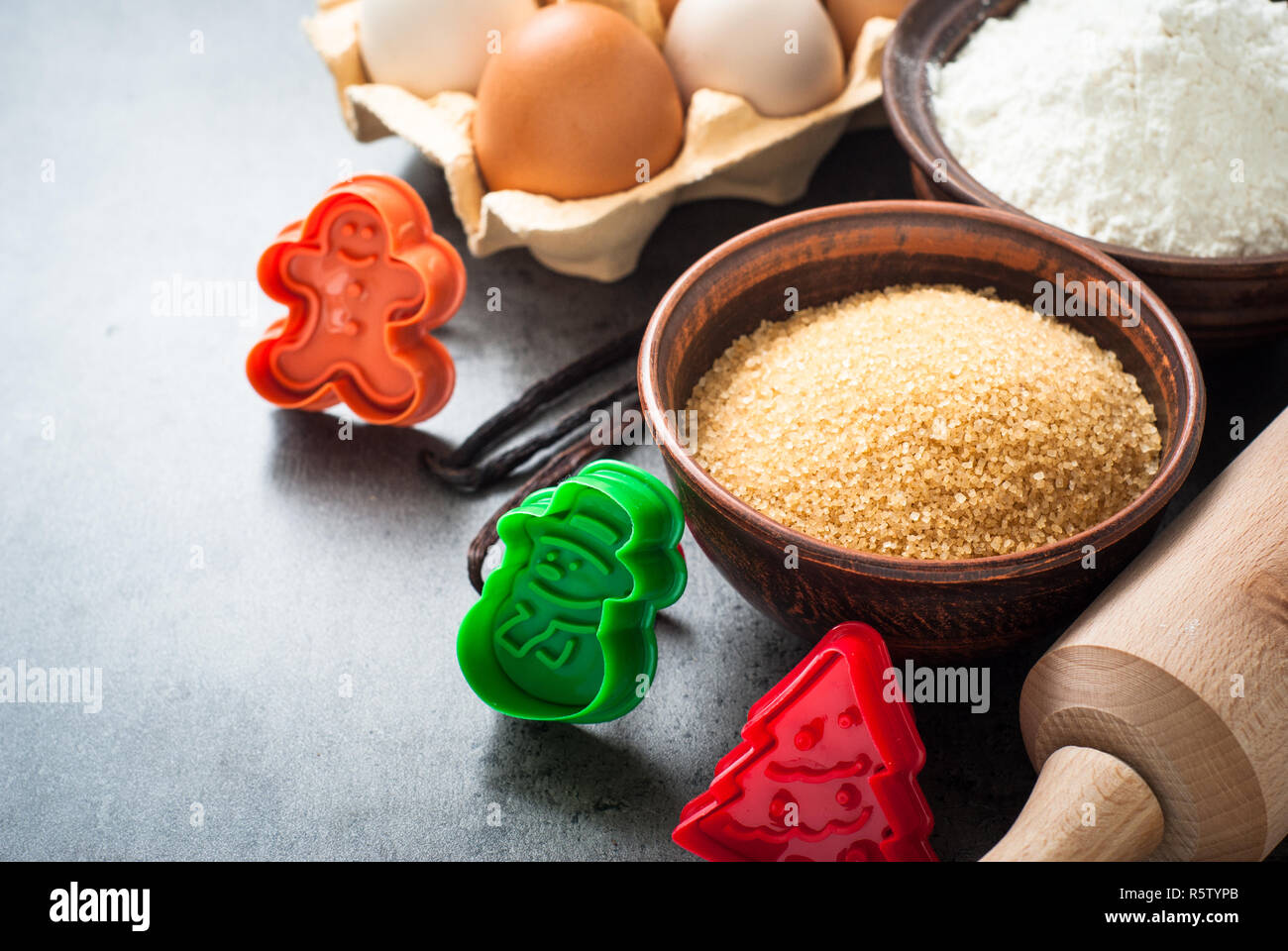 Vintage cookie cutters hi-res stock photography and images - Alamy