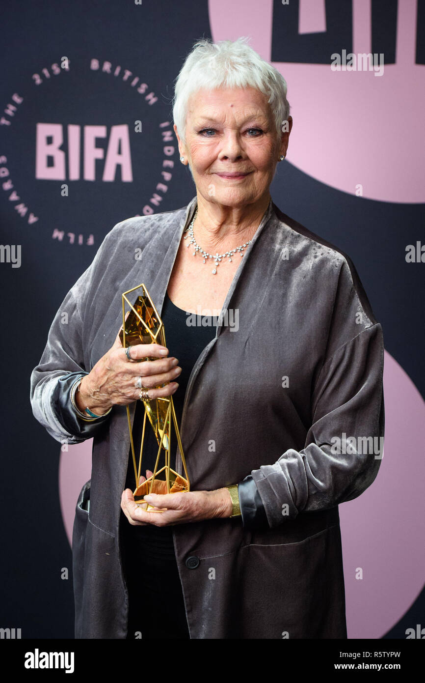 Dame Judi Dench with the Richard Harris Award for Outstanding ...