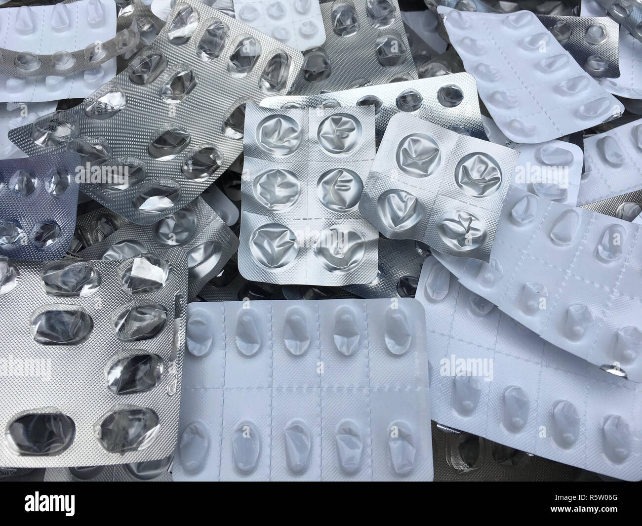 empty blister packs of tablets Stock Photo - Alamy