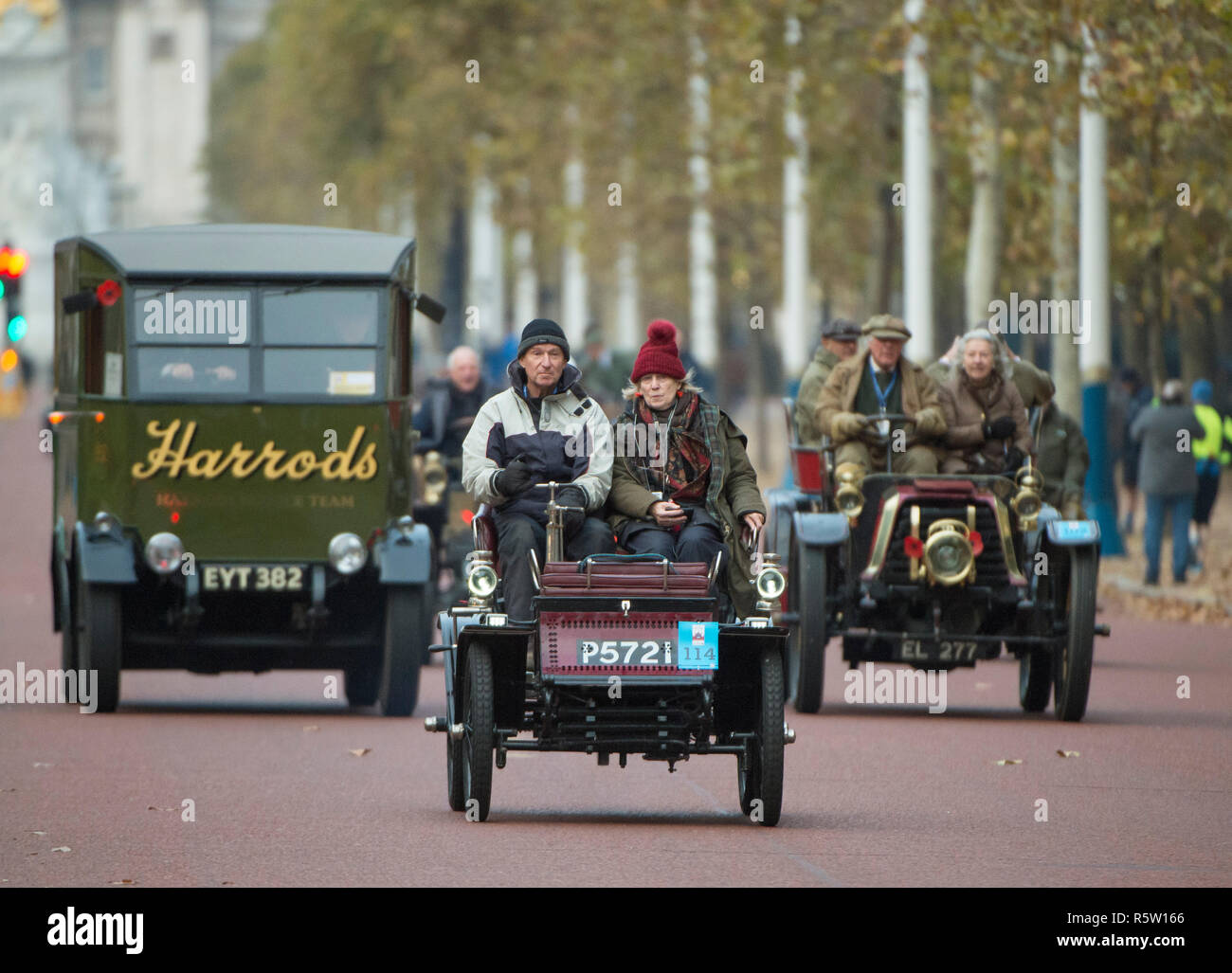 Harrods car hi-res stock photography and images - Alamy