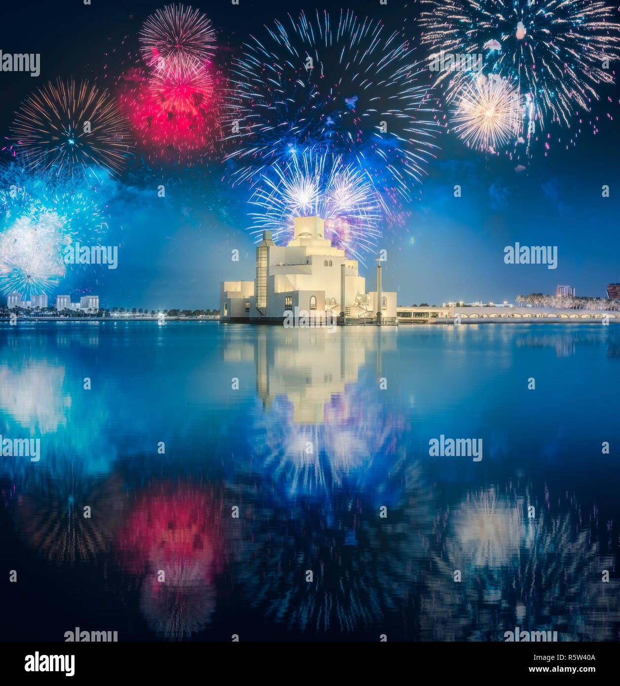 Seafront of Doha park and East Mound-Skyline view Stock Photo - Alamy