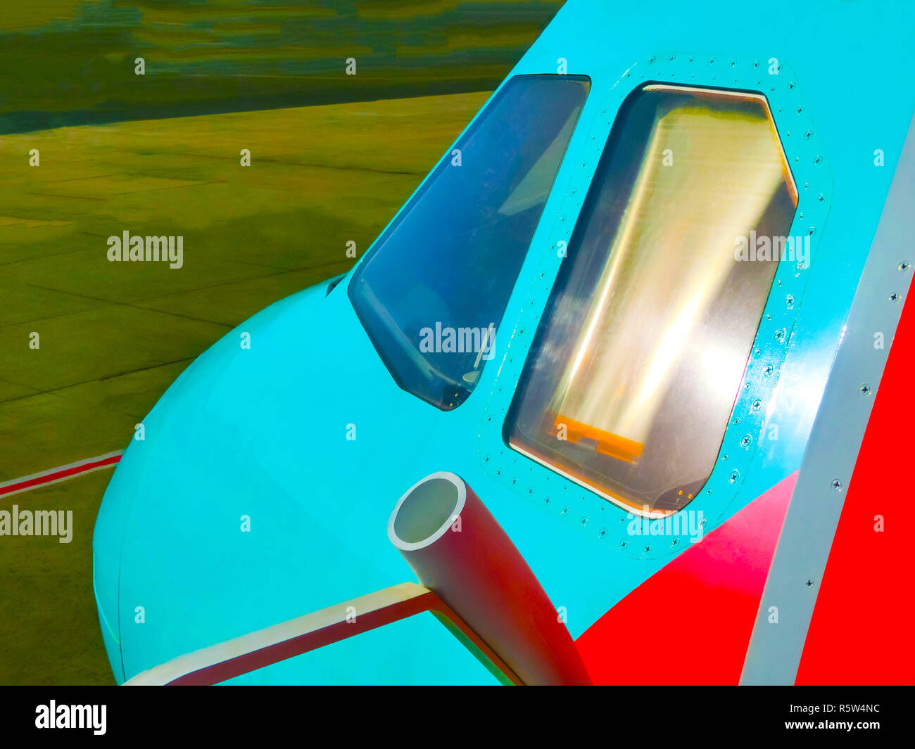 Windows fuselage cabin hi-res stock photography and images - Alamy