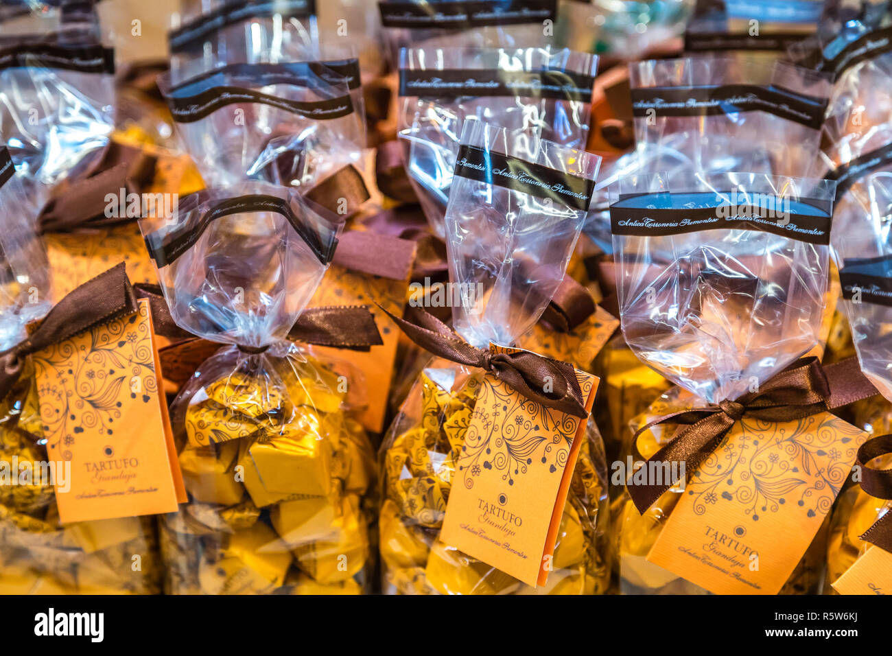 The largest truffle in the world hi-res stock photography and images ...