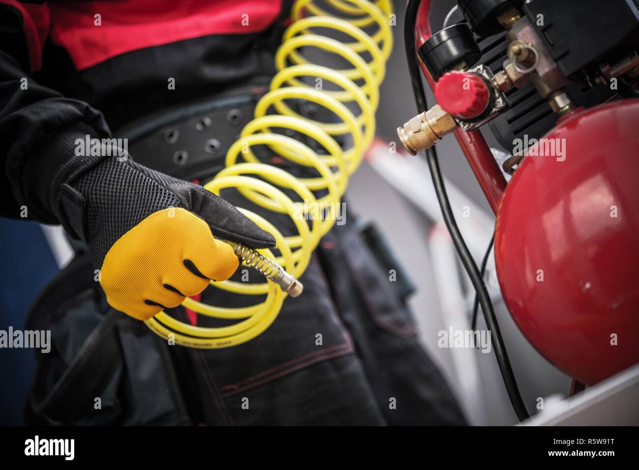 Hand compressor hi-res stock photography and images - Alamy