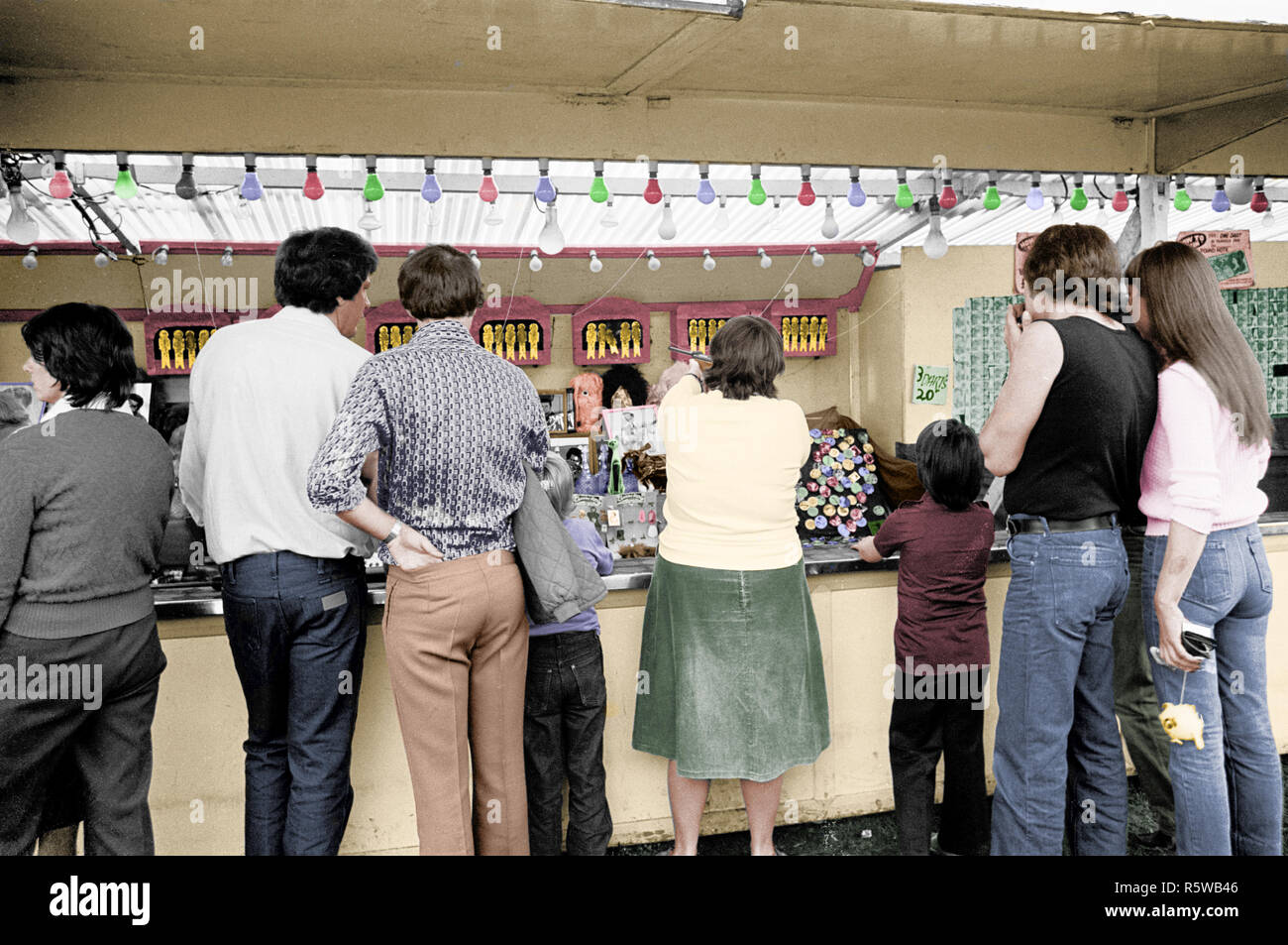 Fairground rifle range hi-res stock photography and images - Alamy