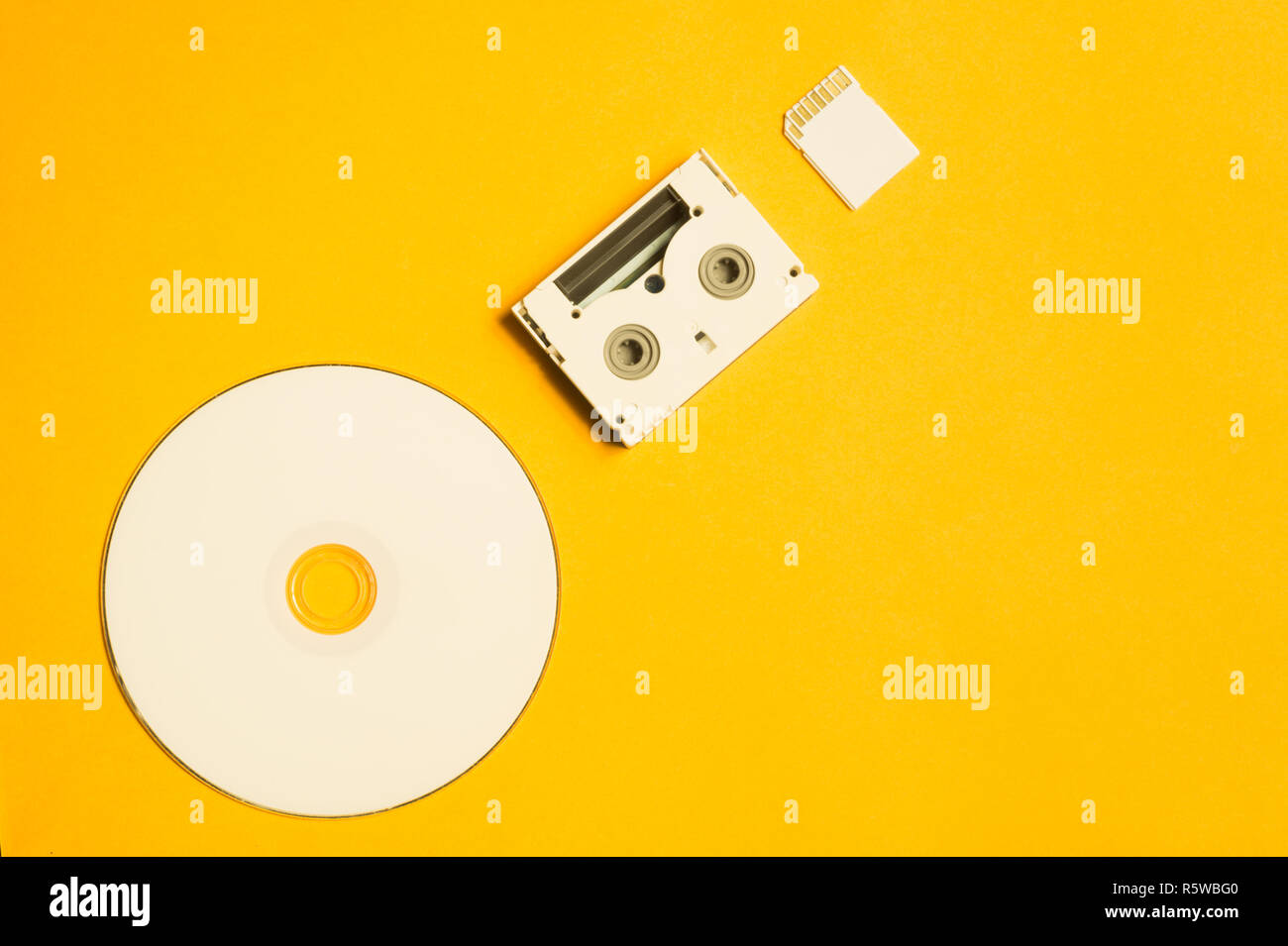 Digital compact cassette recorder hi-res stock photography and images ...
