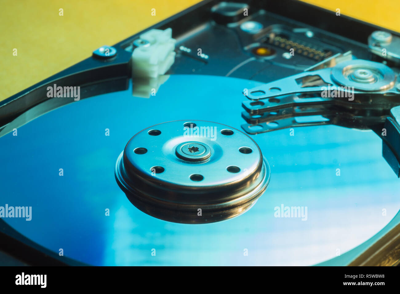 Disk array background hi-res stock photography and images - Alamy