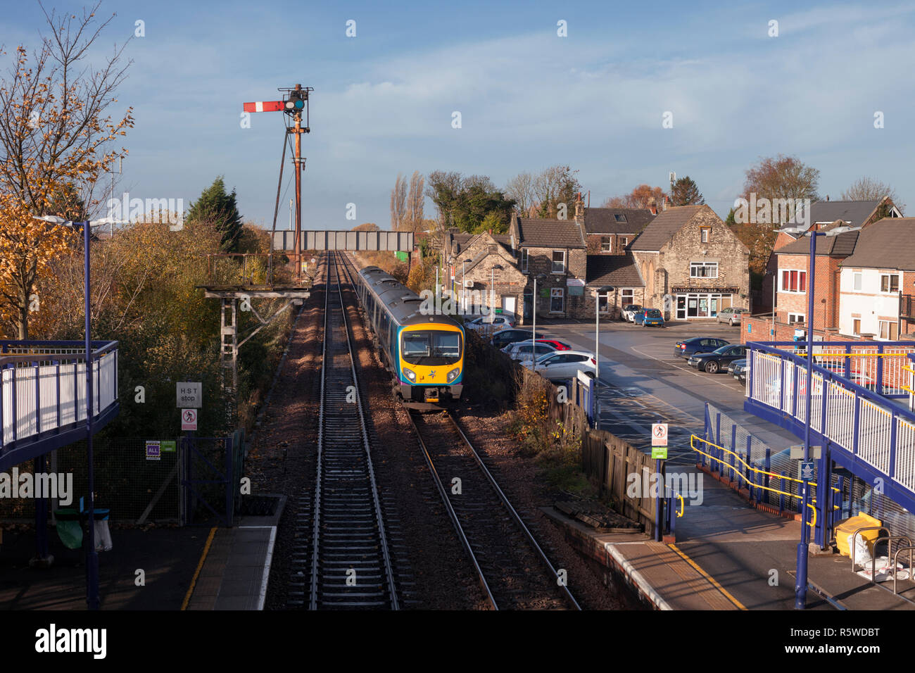 A First Transpennine Express class 185 train arriving at Brough ...