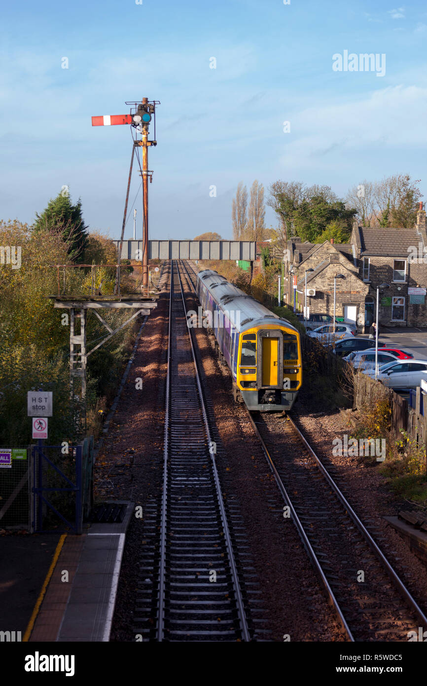 Arriva rail North class 158 sprinter train arriving at Brough, (west of ...