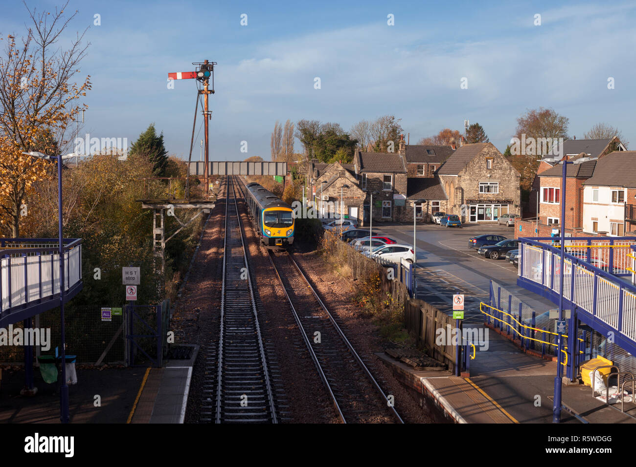 A First Transpennine Express class 185 train arriving at Brough ...