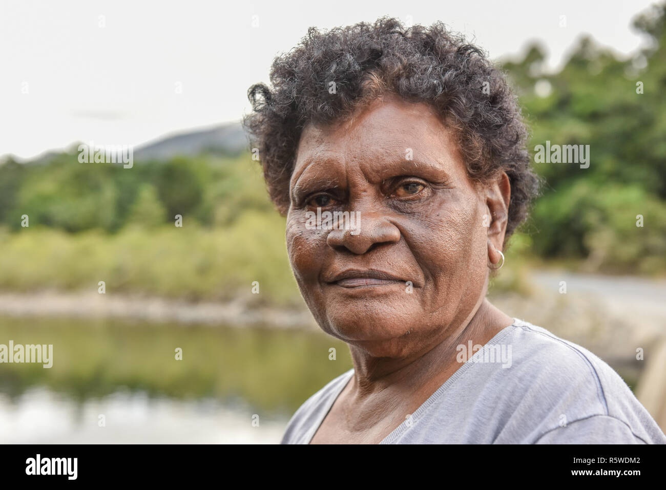 Australia indigenous people elderly hi-res stock photography and images ...