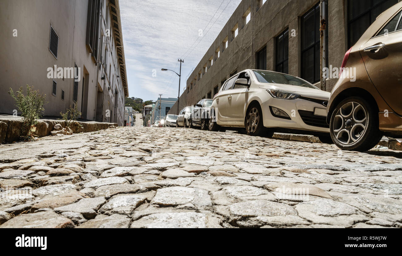 Cobblestone city hi-res stock photography and images - Alamy