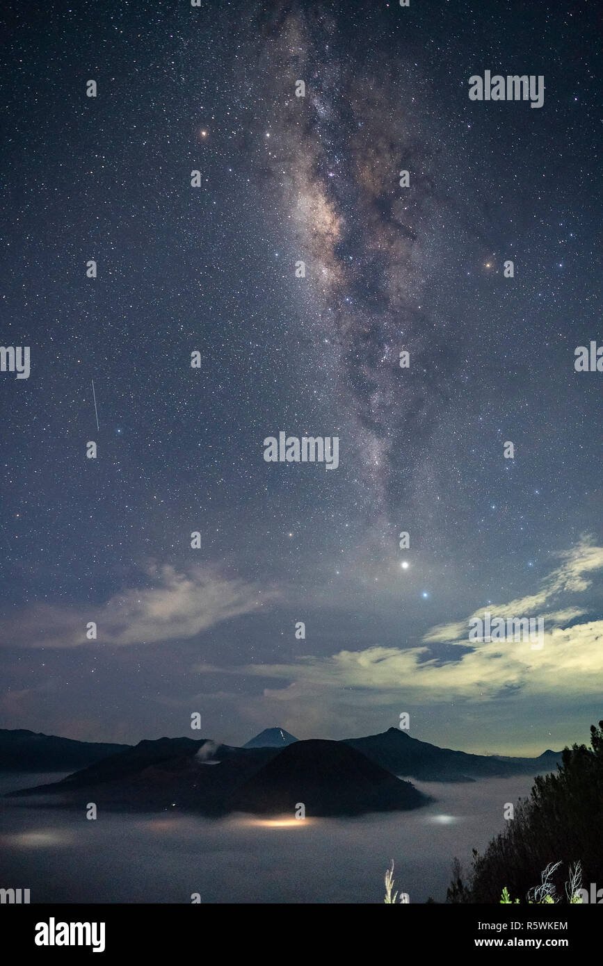 Java indonesia night sky hi-res stock photography and images - Alamy