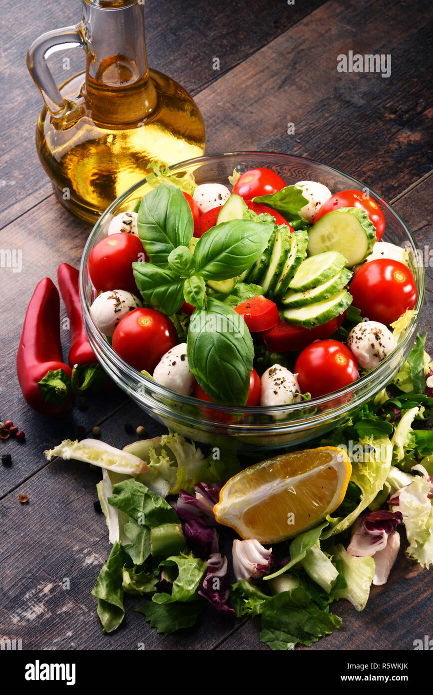Composition with vegetable salad bowl. Balanced diet Stock Photo - Alamy
